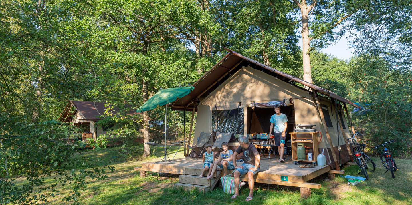 Classic Wood Tent | Huttopia De Roos in the province of Overijssel